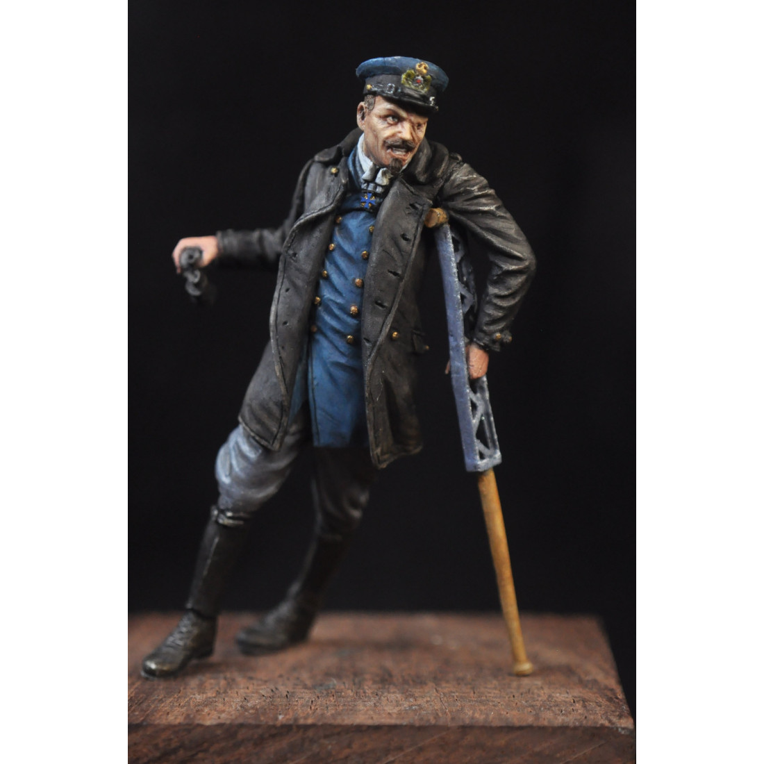 Aviattic Luft3201 1/32 1/32 Peter Strasser - Zeppelin commander Model ...