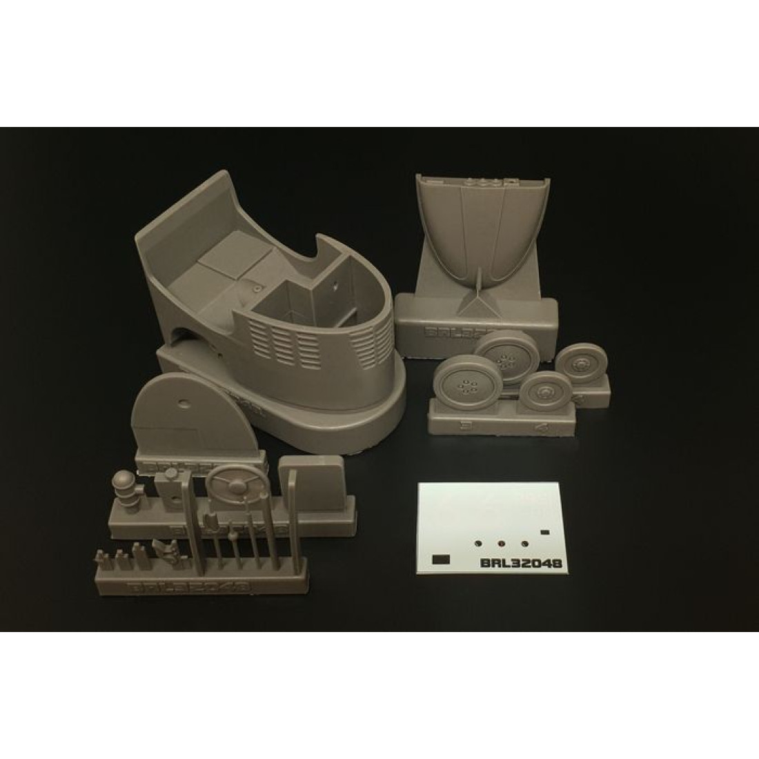 Brengun BRL32048 1/32 UK Flight Deck Tractor Clarkat type B Resin kit ...