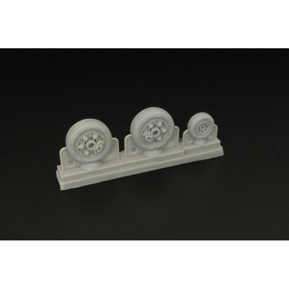 Brengun BRL48109 1/48 F-16 C-D Wheels resin set of wheels Model Kit ...