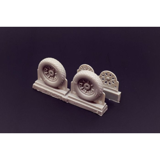 Brengun BRL48117 1/48 F4U Corsair Cross Thread Wheels set resin Model ...