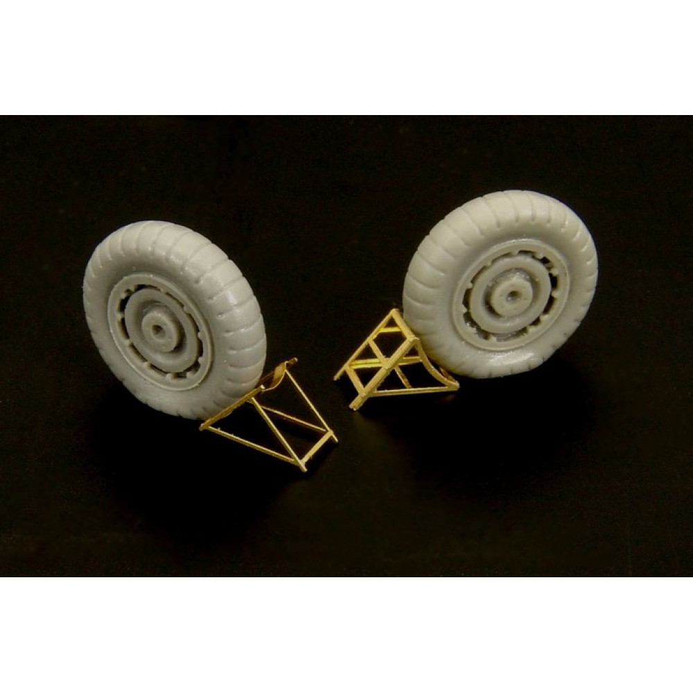 Brengun BRL72024 1/72 Luftwaffe wheel chocks (two types) PE wheel ...