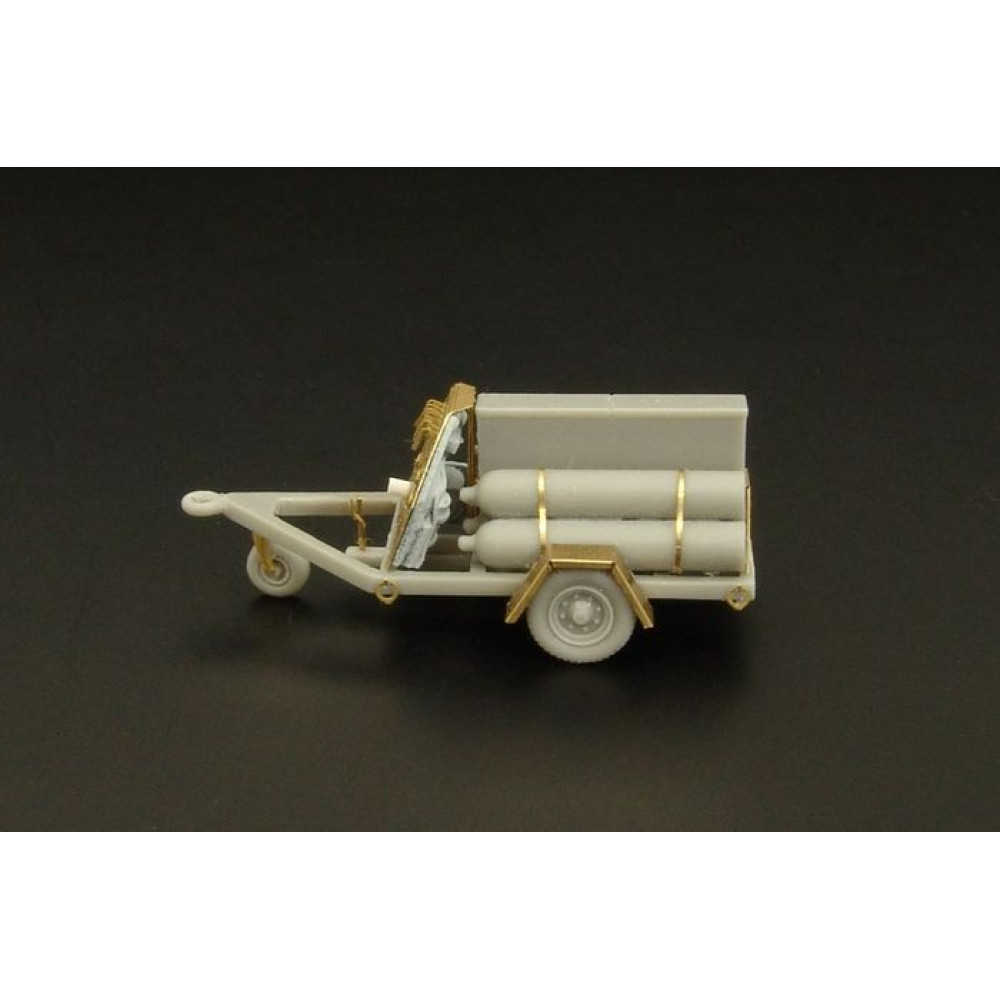 Brengun BRS72004 1/72 U S NAVY Oxygen cart Resin Kit of USN oxygen cart ...