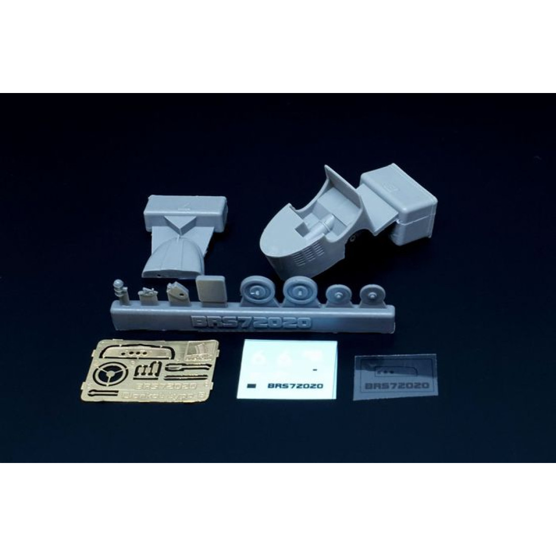 Brengun BRS72020 1/72 UK Clarkat type B Resin kit of UK deck tractor ...