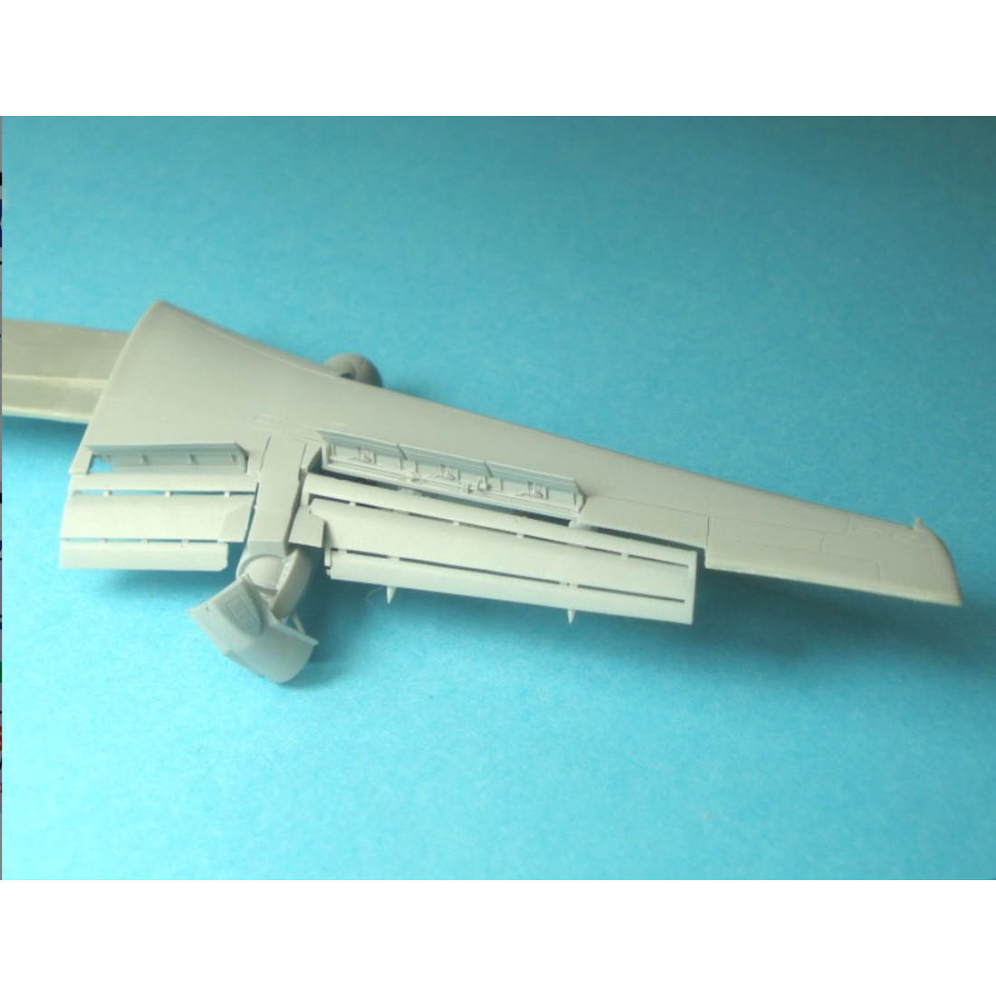 Laci 144107 1/144 JT8D-15 Spoilers Flaps Boeing 737-200 Landing Configuration