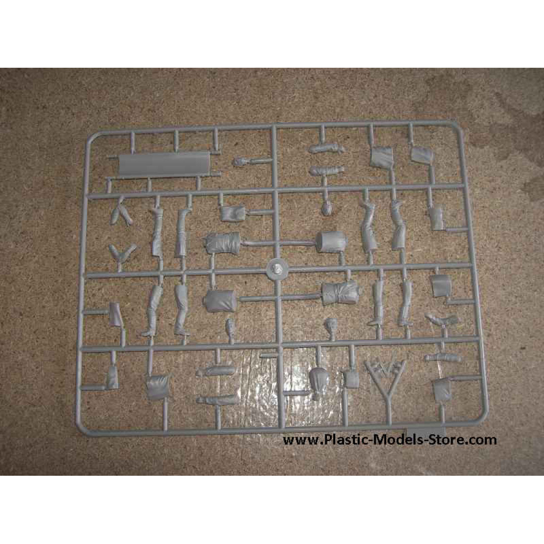 Soviet Medical Personnel 1943-1945 WWII 1/35 ICM 35551 Model Kit ...