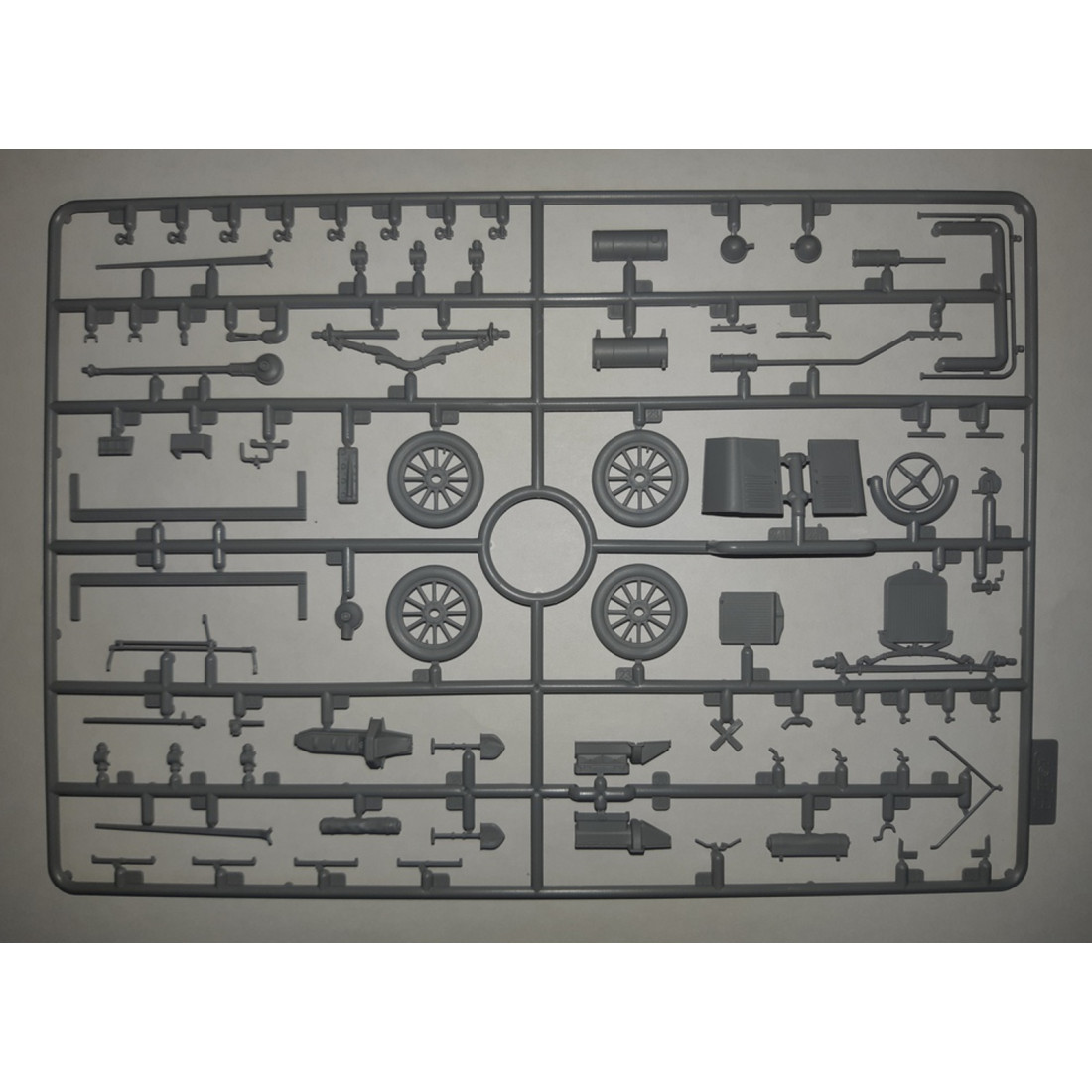 Model T 1917 Touring, WWI Australian Army Staff Car 1/35 scale model ...