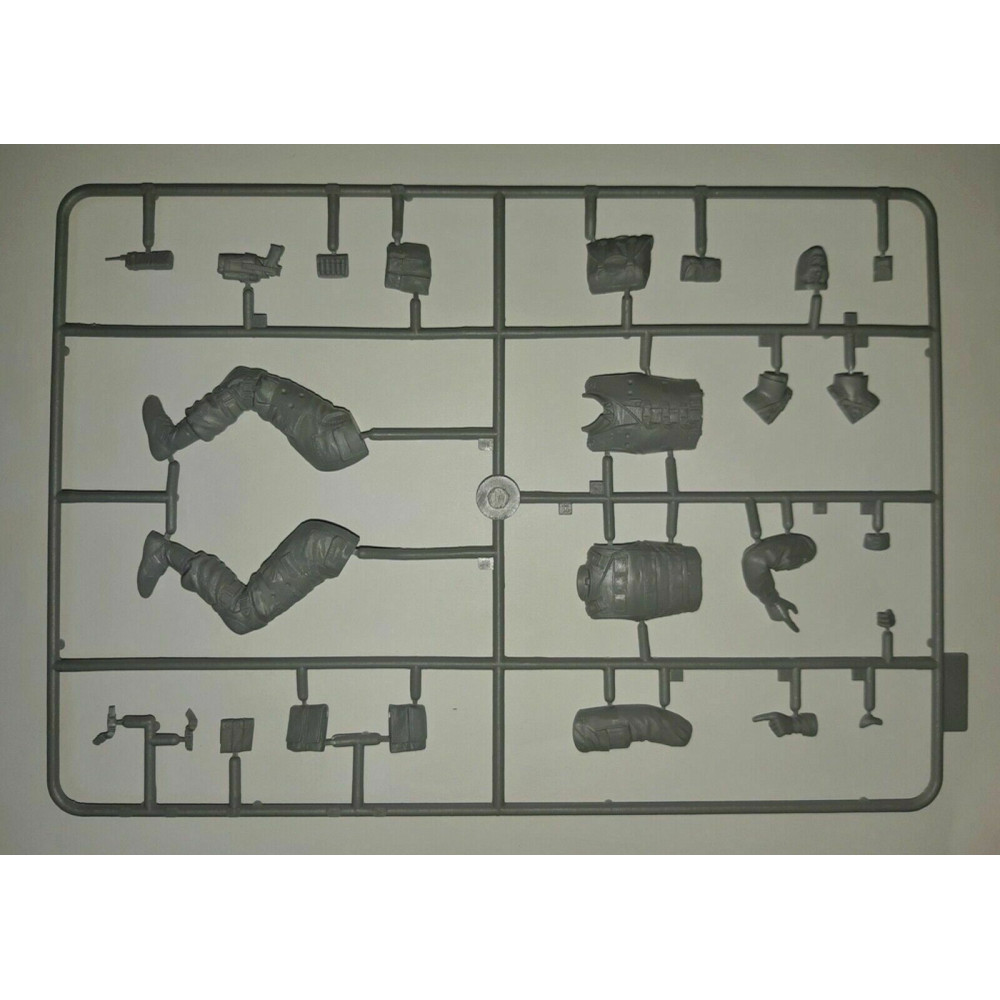 ICM 16103 - 1/35 Delta Force Fighter (Mogadishu, 1993), scale plastic ...