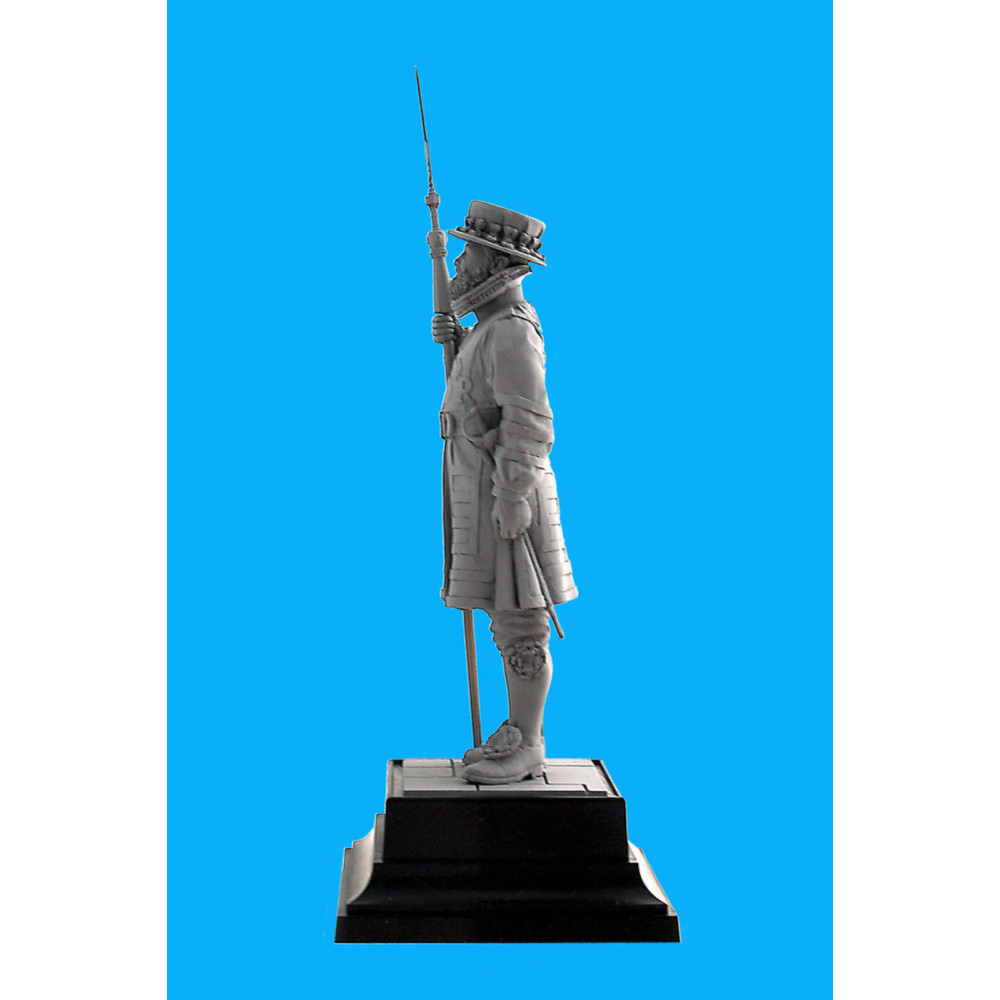 ICM 16006 - Yeoman Warder “beefeater” 1 Figure 1/16 Scale Model Kit 112 ...