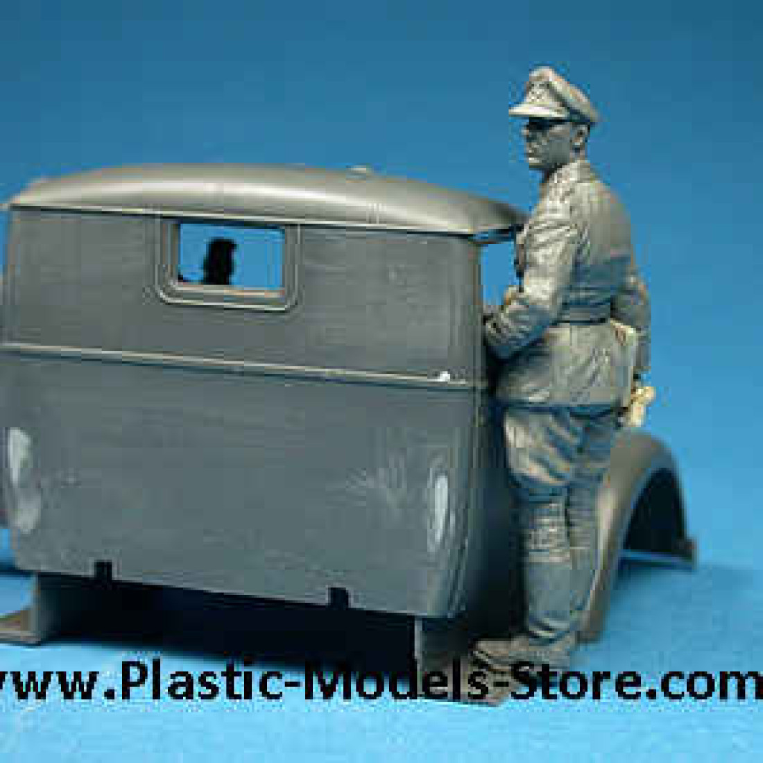 WORLD WAR II DRIVERS 6 FIGURES WWII PLASTIC MODEL KIT SCALE 1/35 ...