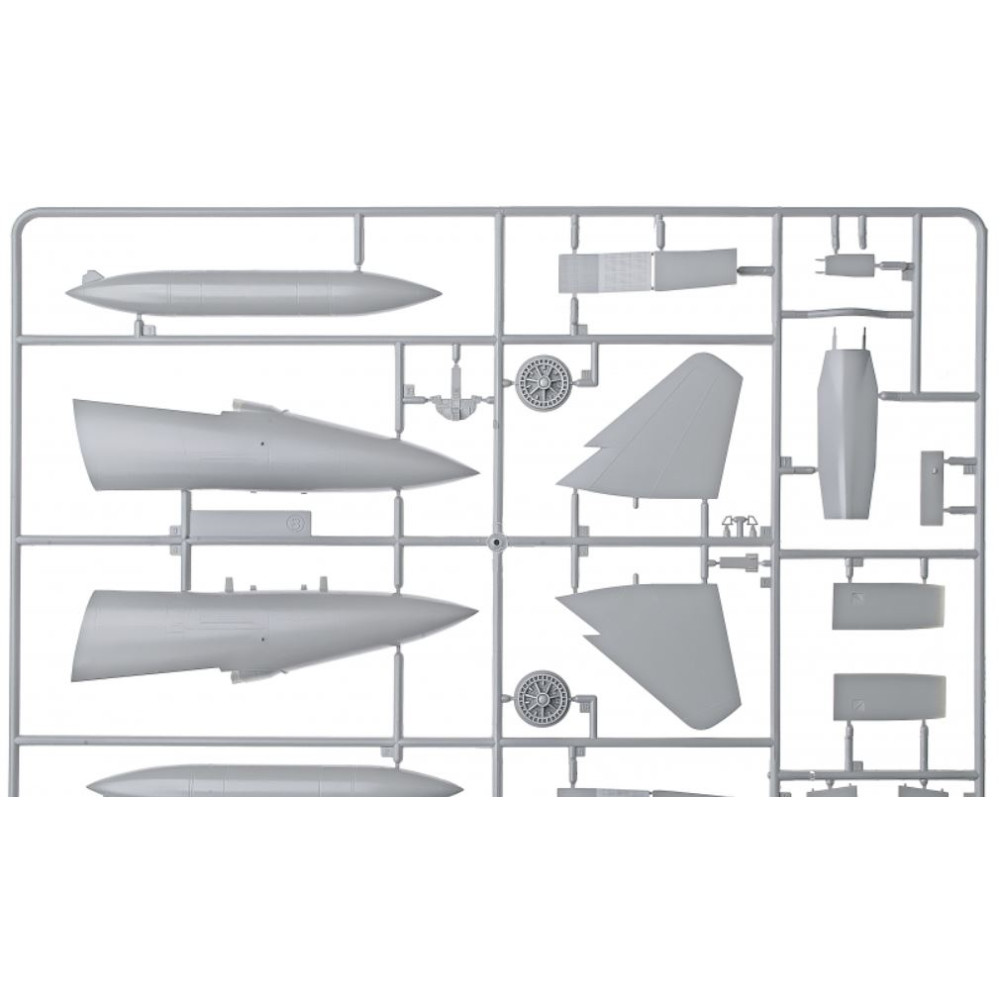 FIGHTER F-15E STRIKE EAGLE WITH WEAPONS SCALE MODEL KIT 1/48 ACADEMY ...