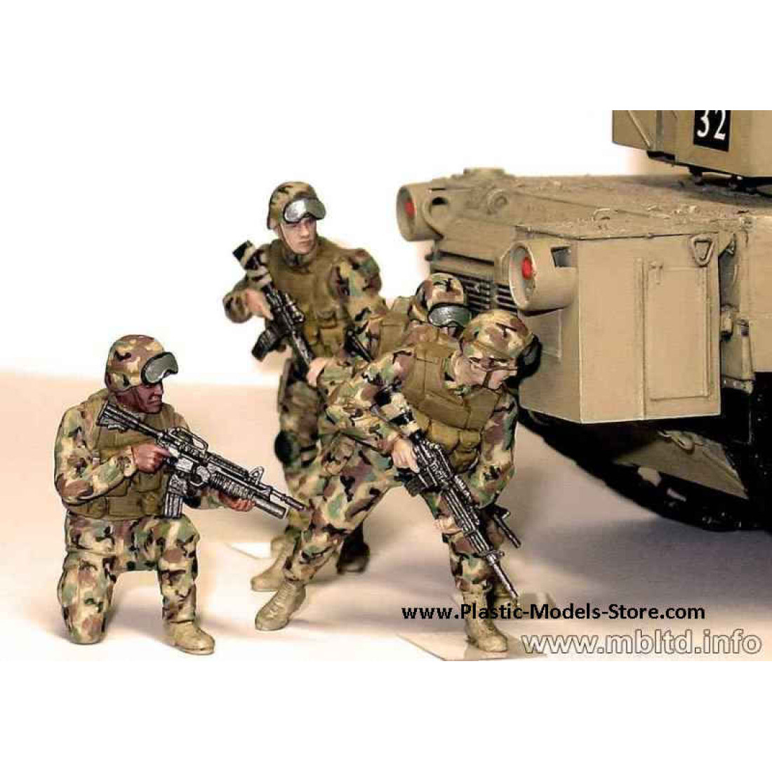 Iraq. Kit #1 US Troops 4 figures 1/35 Master Box 3575 Model Kit Figures ...