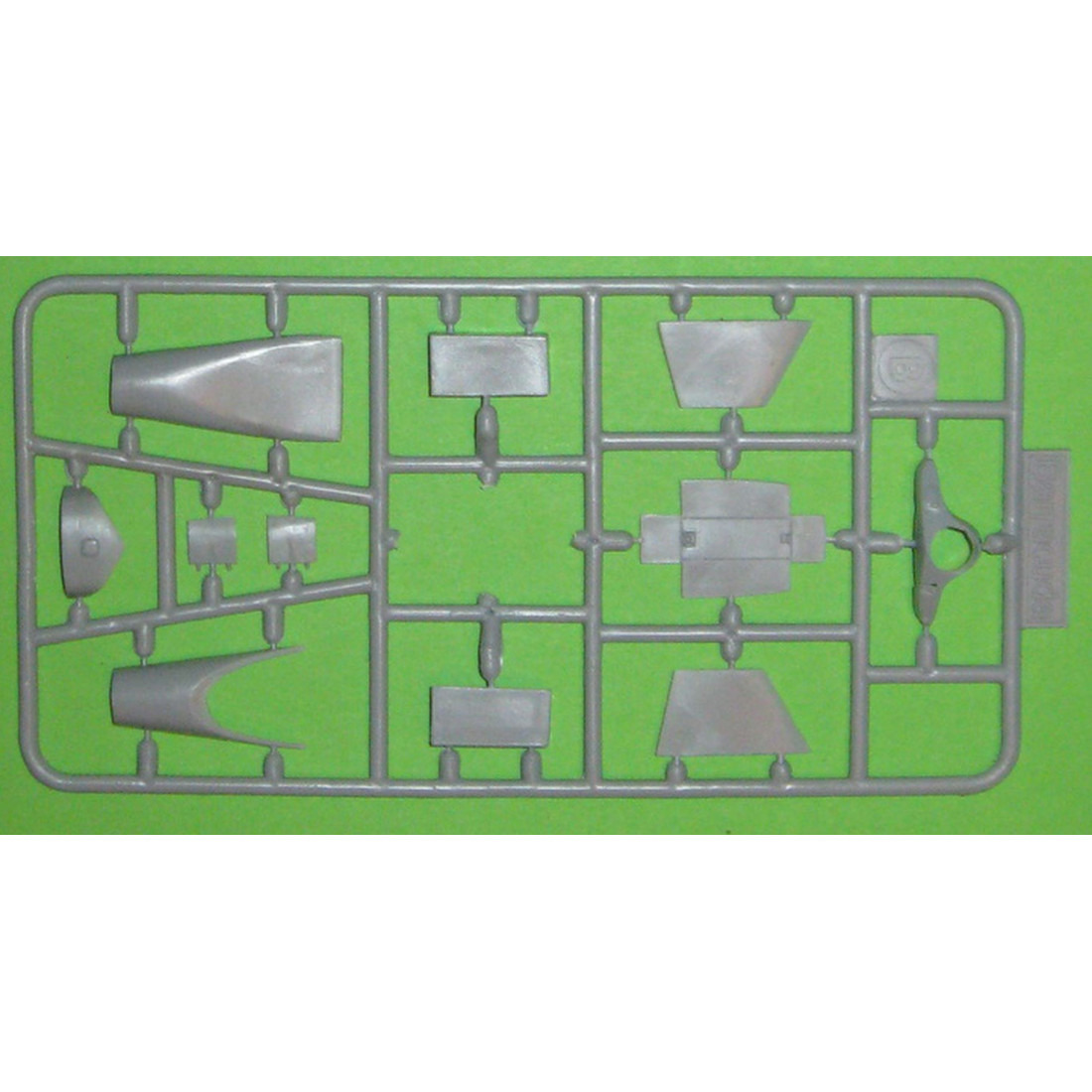 AVIS AV72029 - 1/72 - EADS "BARRACUDA" MODEL KIT Model Kit Aircraft ...