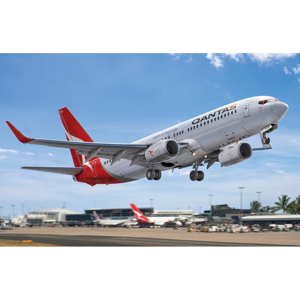 BPK 7218 - 1/72 - Airplane Boeing 737-800 airlines Qantas Model Kit ...