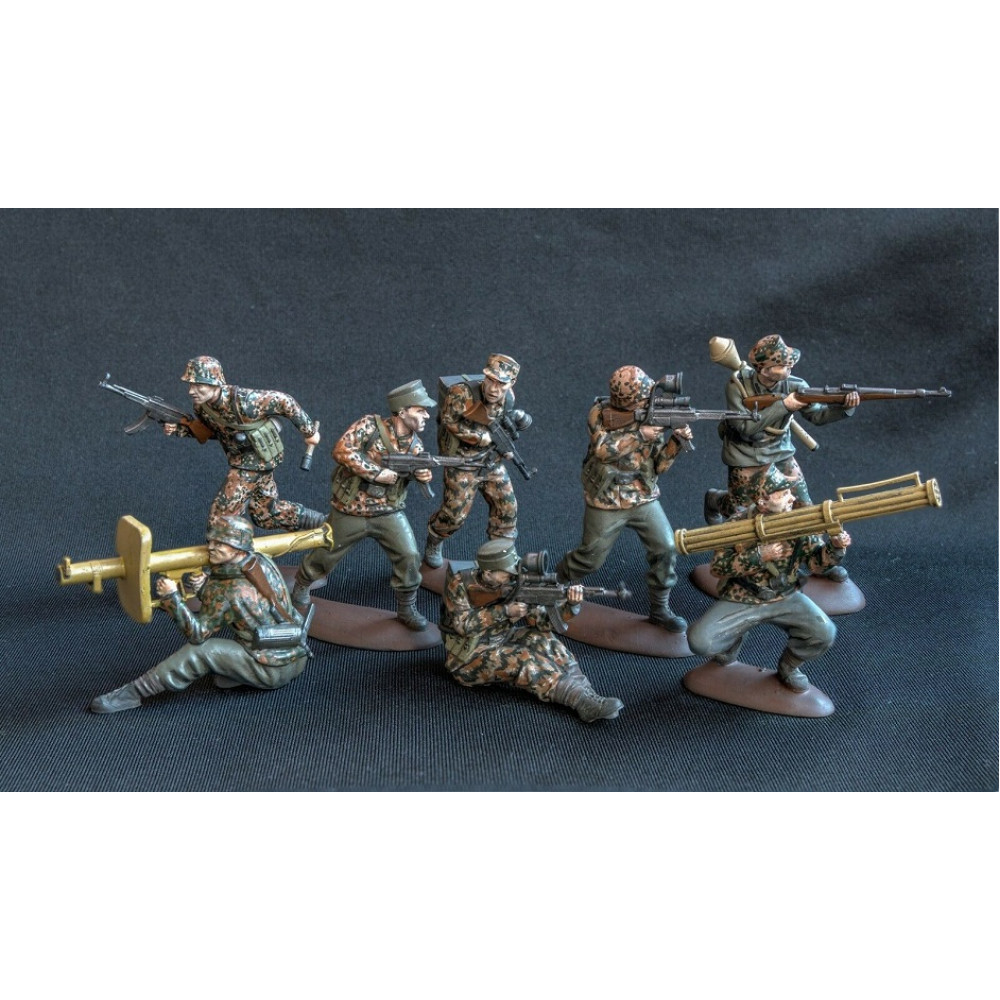 Mars Figures 32028 - 1/32 German Night Hunters (WWII) 15 figures scale ...