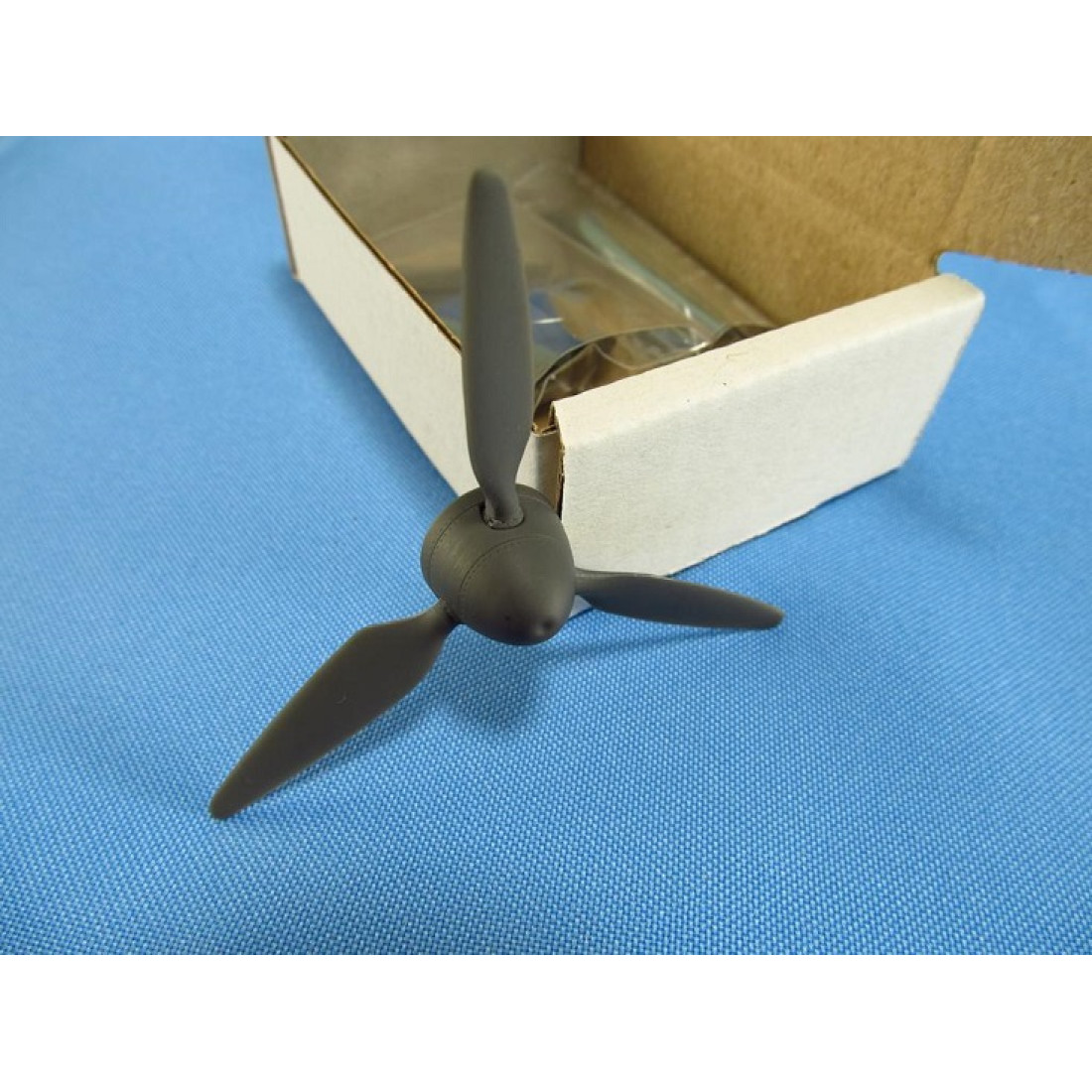 Metallic Details MDR4877 - 1/48 He 111. VS-11 propeller set for model ...