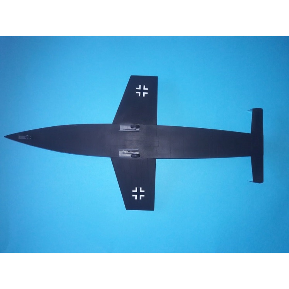 AMP 72-014 - 1/72 - "Silbervogel" Third Reich sub-orbital bomber scale ...