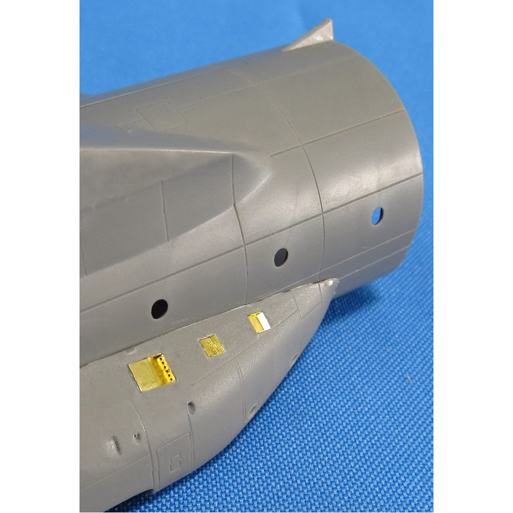 Metallic Details MDR14422 - 1/144 - C-133 Cargomaster (Roden) scale ...