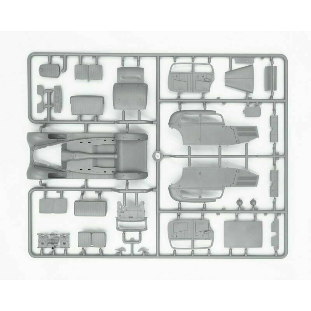 ICM 35539 - 1/35 Typ 320 (W142) Saloon Assembly, scale plastic model ...