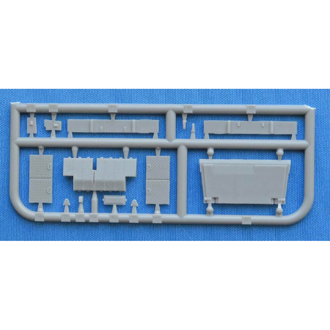 ACE 72440 - 1/72 Heavy APC SDI "Nagmashot" scale plastic model kit ...