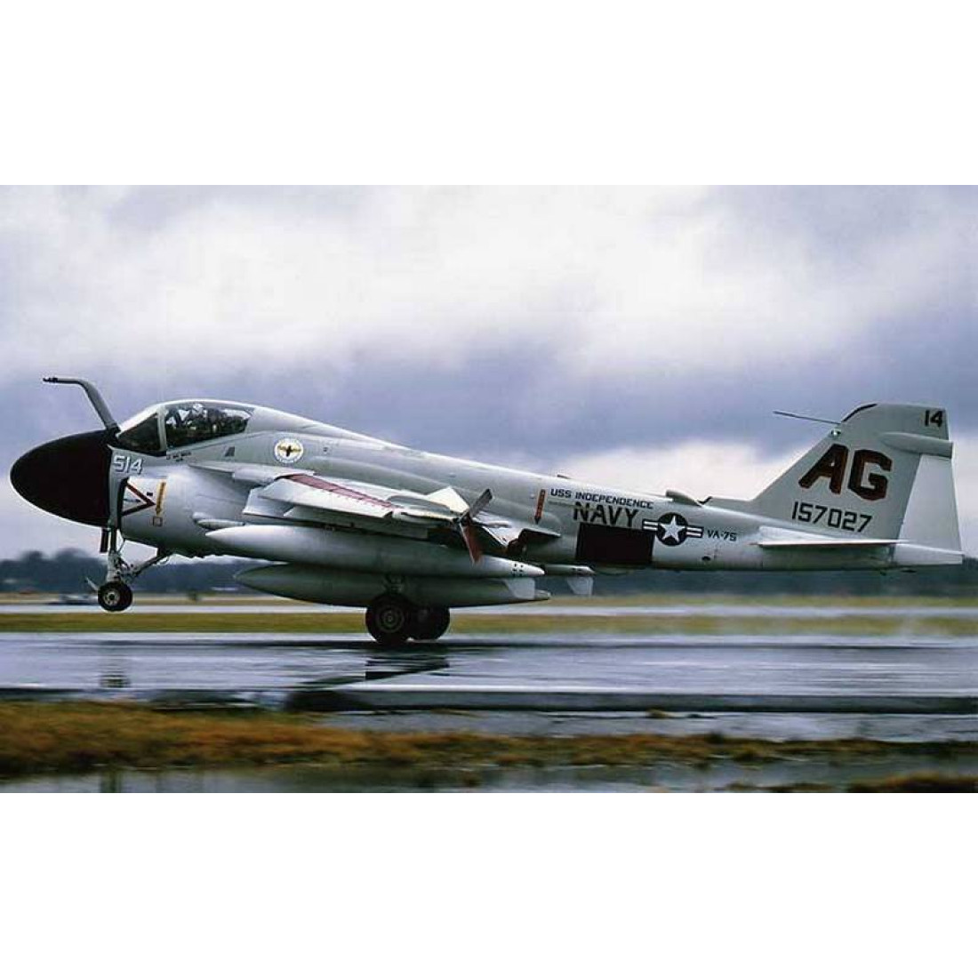 CAT4-R48068 - 1/48 A-7E/D Corsair II intake for Hobbyboss, scale model ...