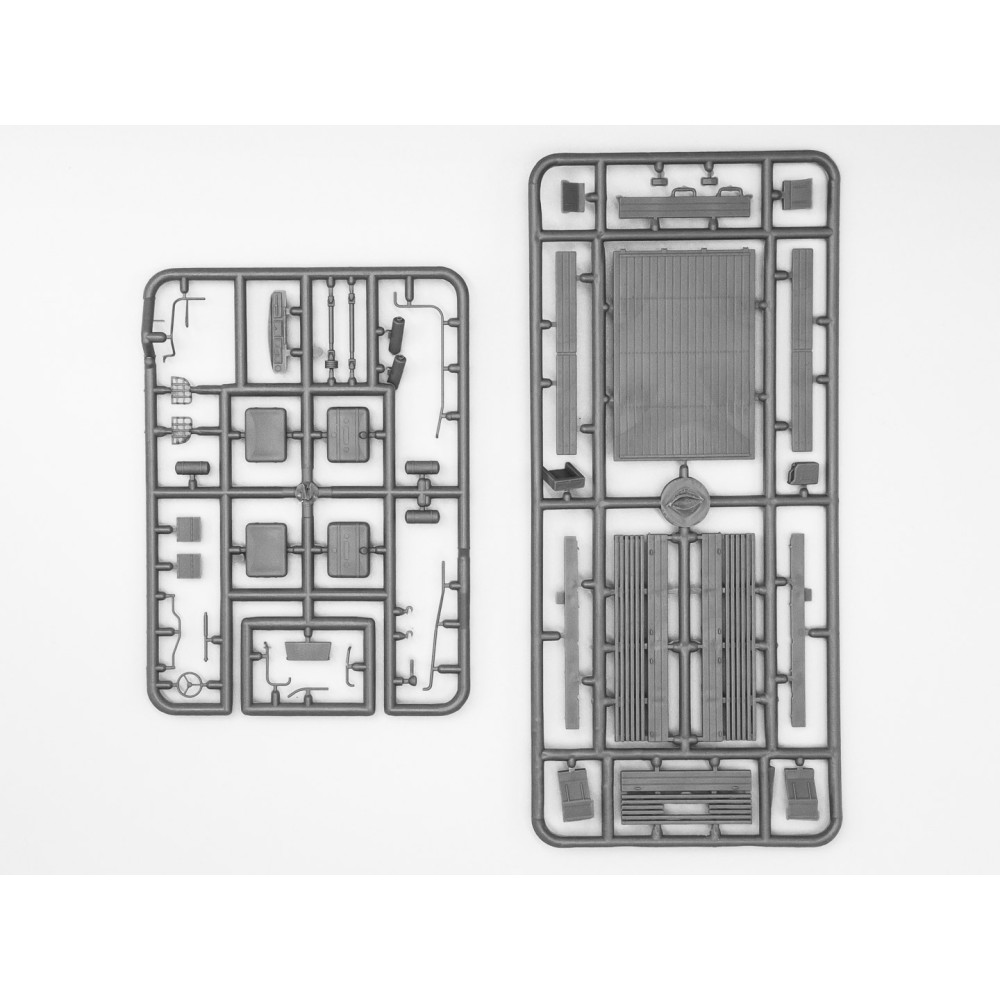 ICM 72815 - 1/72 APA-50M (ZiL-131) Aerodrome mobile power unit, scale ...