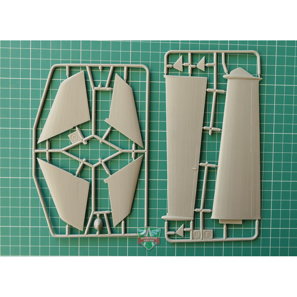 ModelSvit 72041 - 1/72 VVA-14 with inflatable pontoons, scale model kit ...