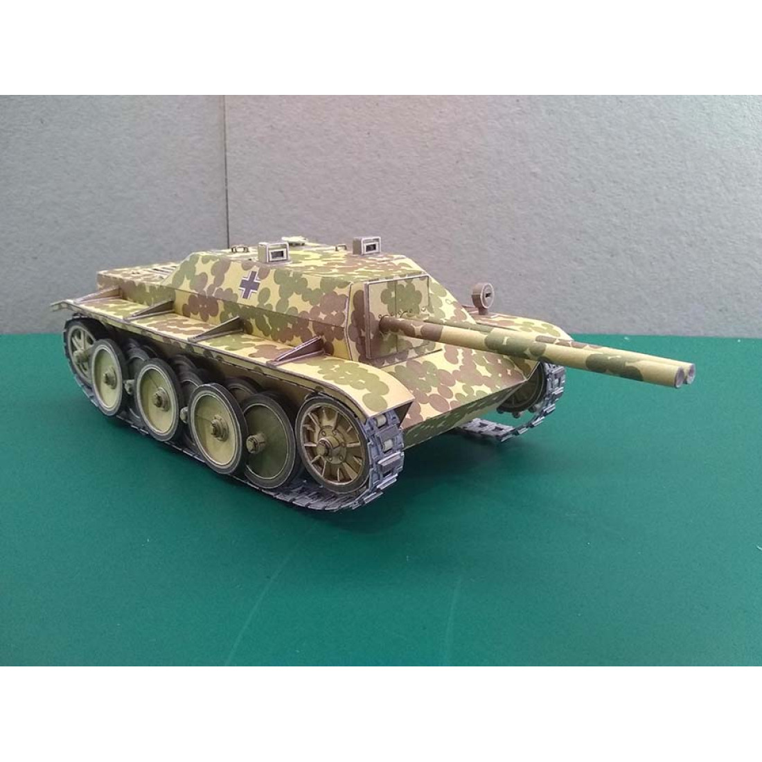 Orel 349 1/25 E-5 "Rutcher" tank destroyer, Germany 1945 Paper model ...