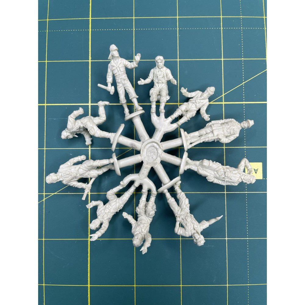 Aviator 48001 - 1/48 - Japanese army aviation pilots World War II, 10 ...