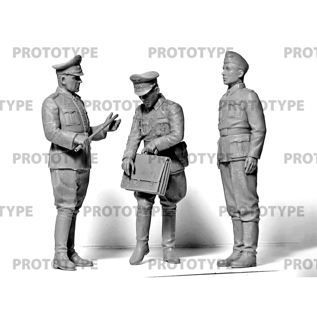 ICM 24020 - 1/24 - WWII German Staff Personnel, Plaastic model figures
