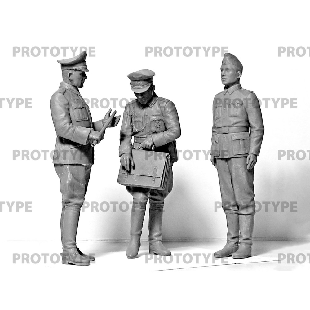 ICM 24020 - 1/24 - WWII German Staff Personnel, Plaastic model figures ...