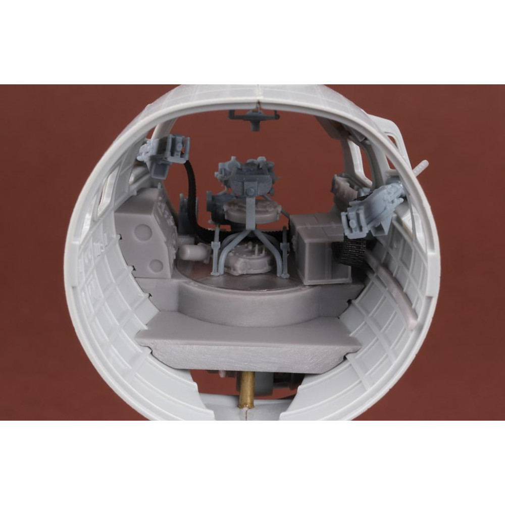 SBS 48083 1/48 B-17G Bombardier position and Chin turret upgrade for HK ...