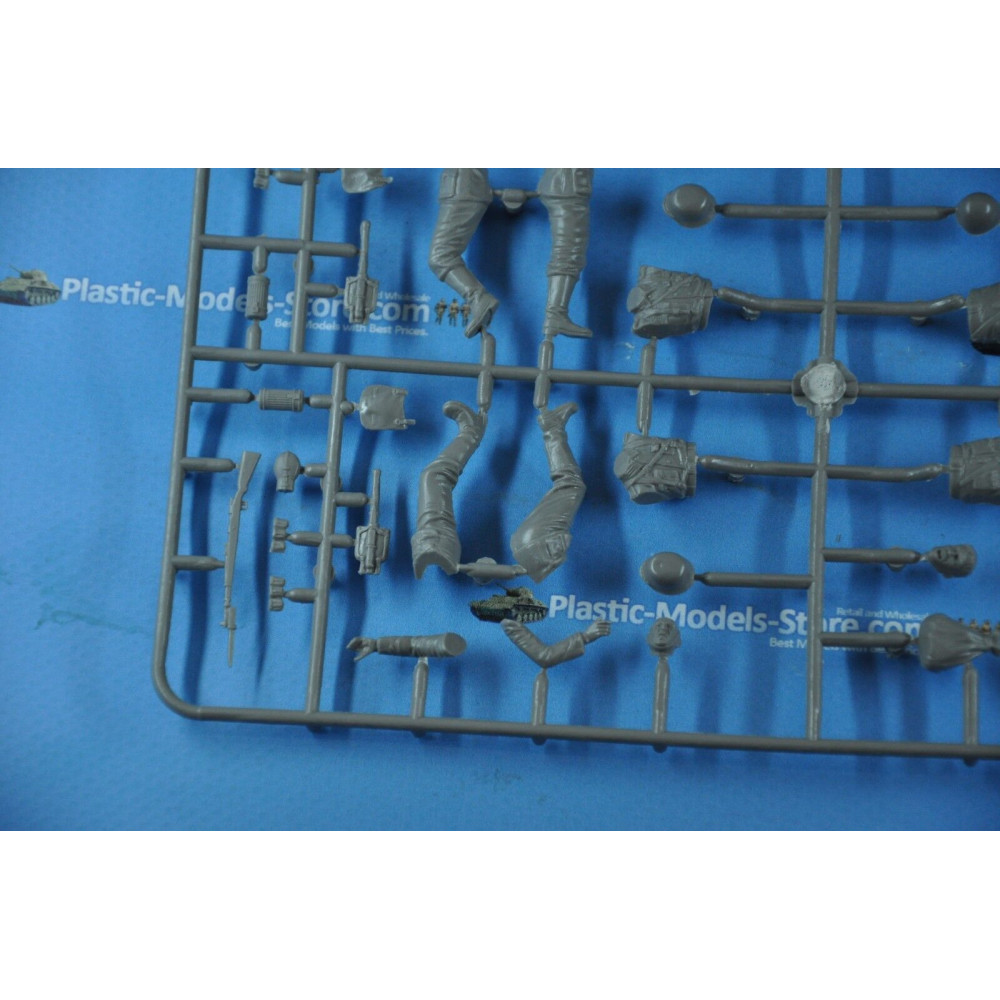 Master Box 3524 1/35 Eastern Front. Hand to-hand fight 1941 1942 ...