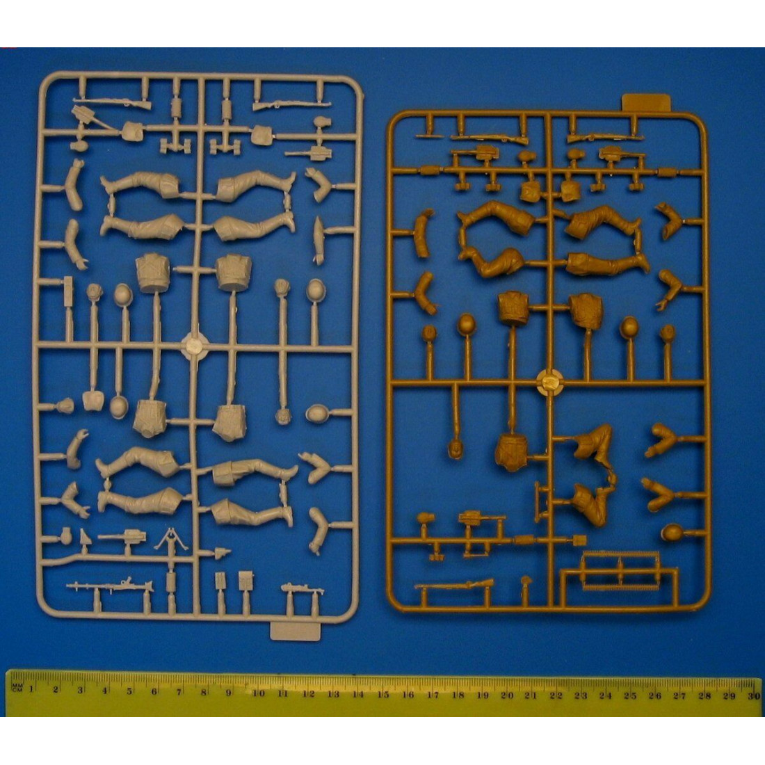 Master Box 3518 1/35 German Panzergrenadiers 7 Plastic figures kit