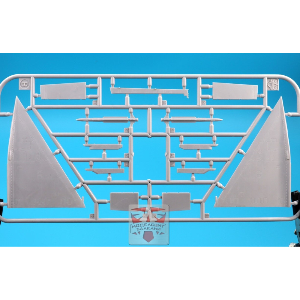 ModelSvit 72075 1/72 Mirage 2000D with SCALP EG missile Plastic model kit