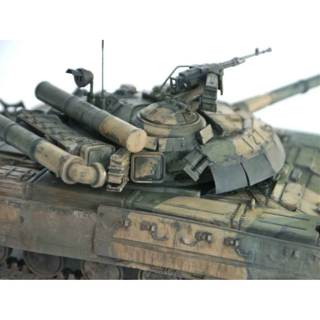 T-64BM 'Bulat' Ukrainian main battle tank 1/35 SKIF 212 Model Kit Armor Model Kits, Armor ...