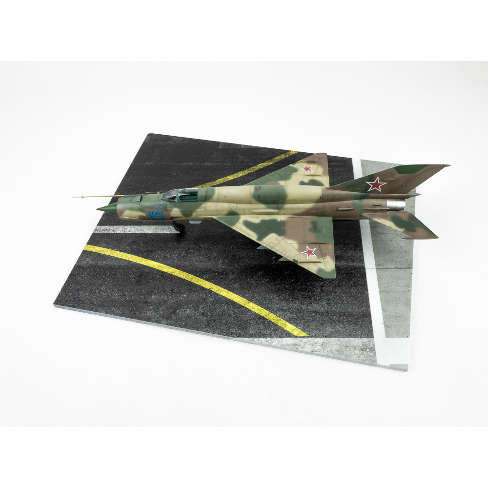 Red Fox Db-48009 1/48 3d Diorama Base Modern Nato Airfield Type 10 ...