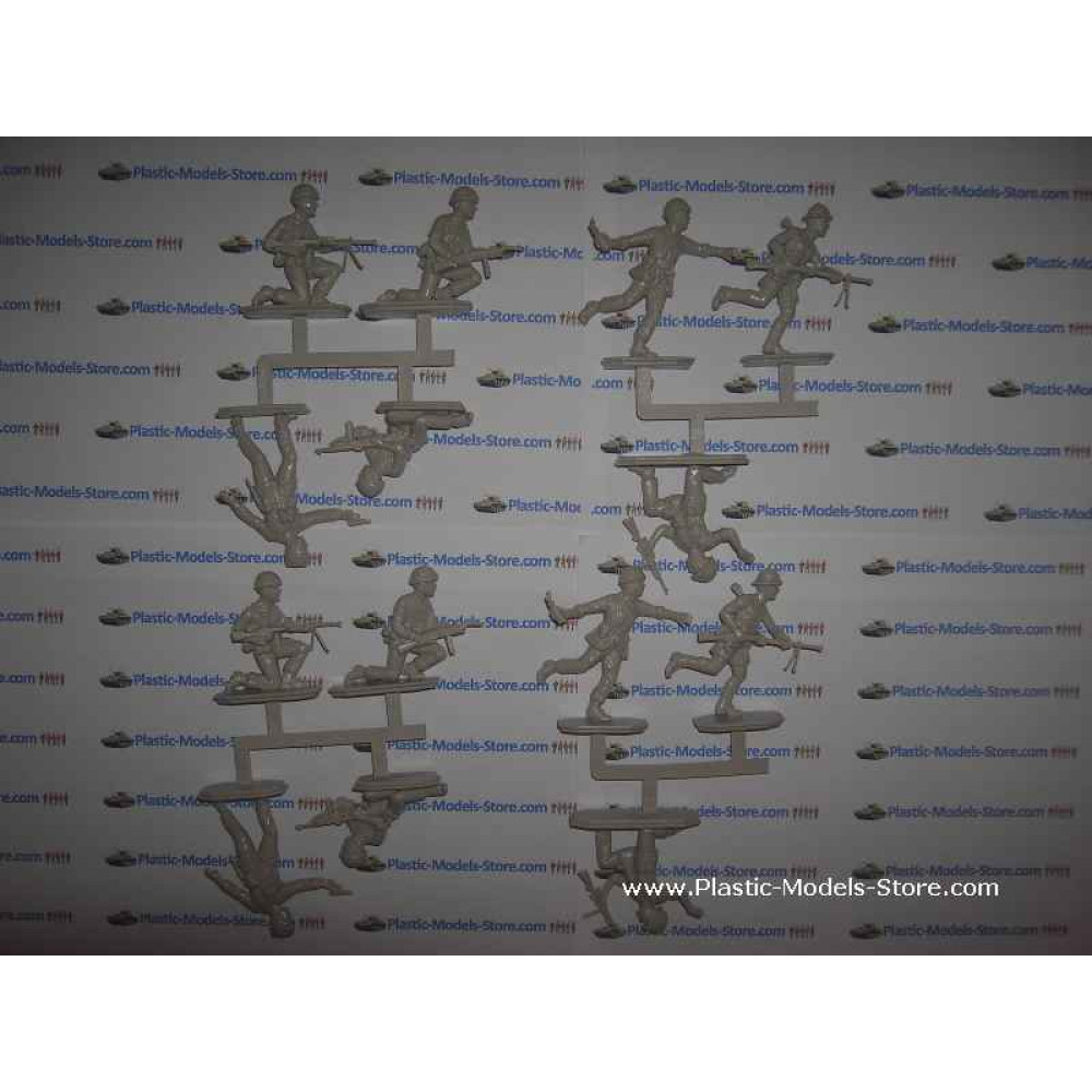 Folgore Division Infantry 1942 WWII 1/32 Waterloo 1815 AP012 Model Kit ...