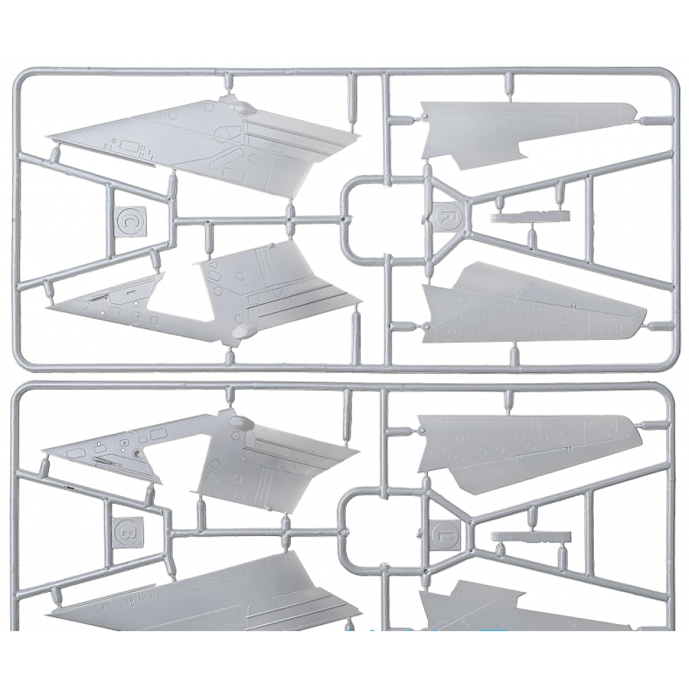 SUKHOI SU-17 FIGHTER-BOMBER 1/72 MODELSVIT 72018 Model Kit Aircraft ...