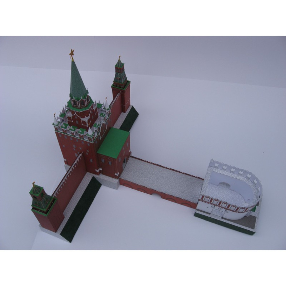 PAPER MODEL KIT MOSCOW KREMLIN : TROITSKAYA TOWER AND KUTAFIYA 1/250 ...