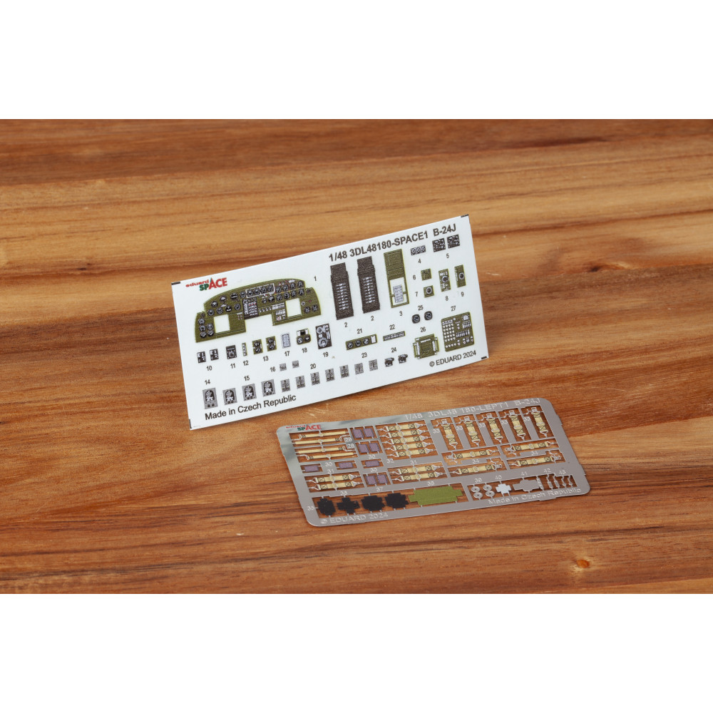 Eduard 3DL48180 1/48 B-24J SPACE 3D Decal for Aircraft Space Model Kit ...