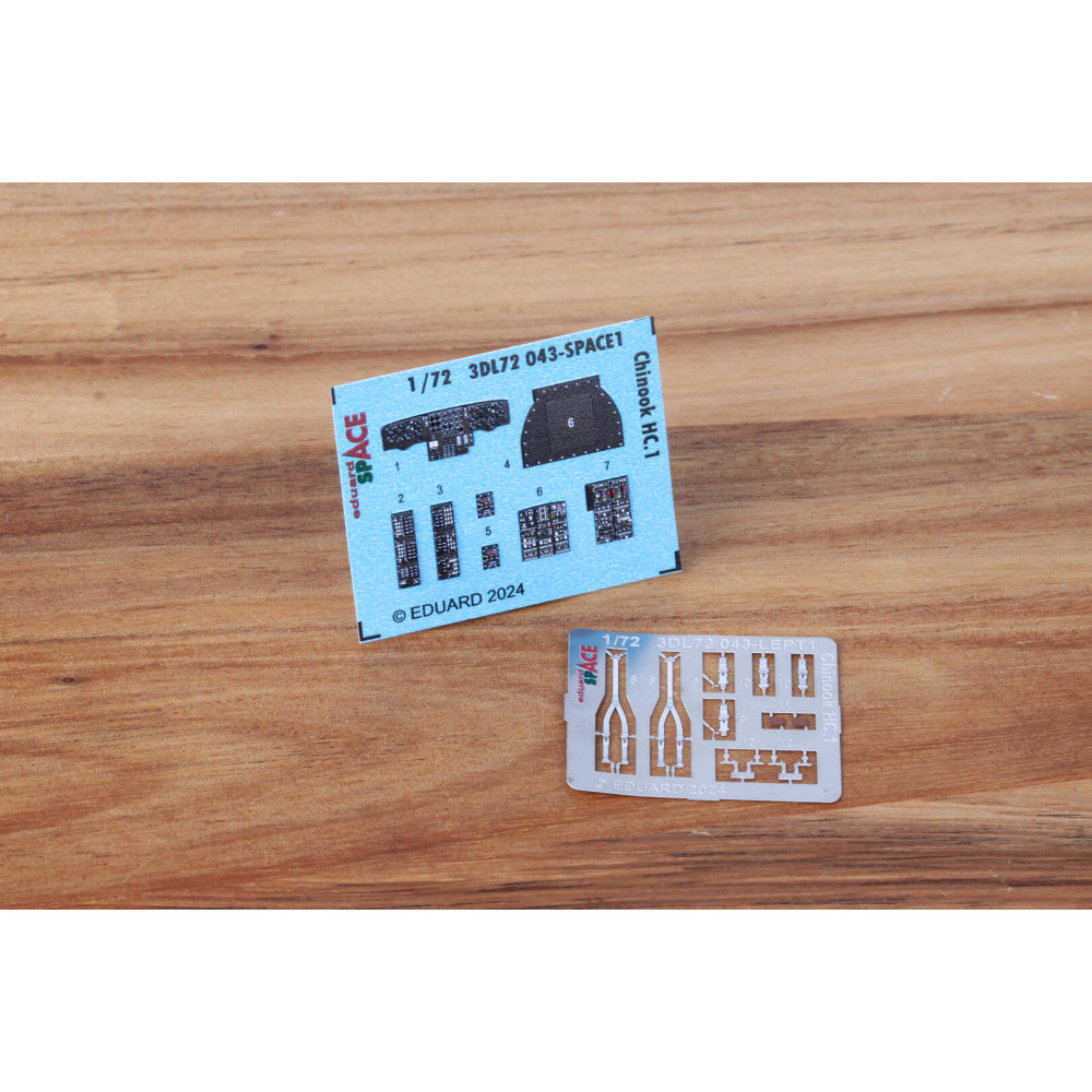 Eduard 3DL72043 1/72 Chinook HC.1 SPACE 3D Decal for Aircraft Space